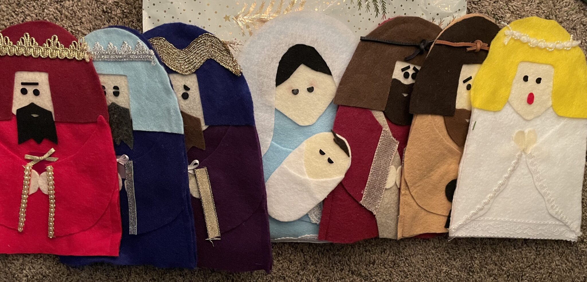 The Nativity Story For Kids: Christmas Puppets | Sibling Fusion